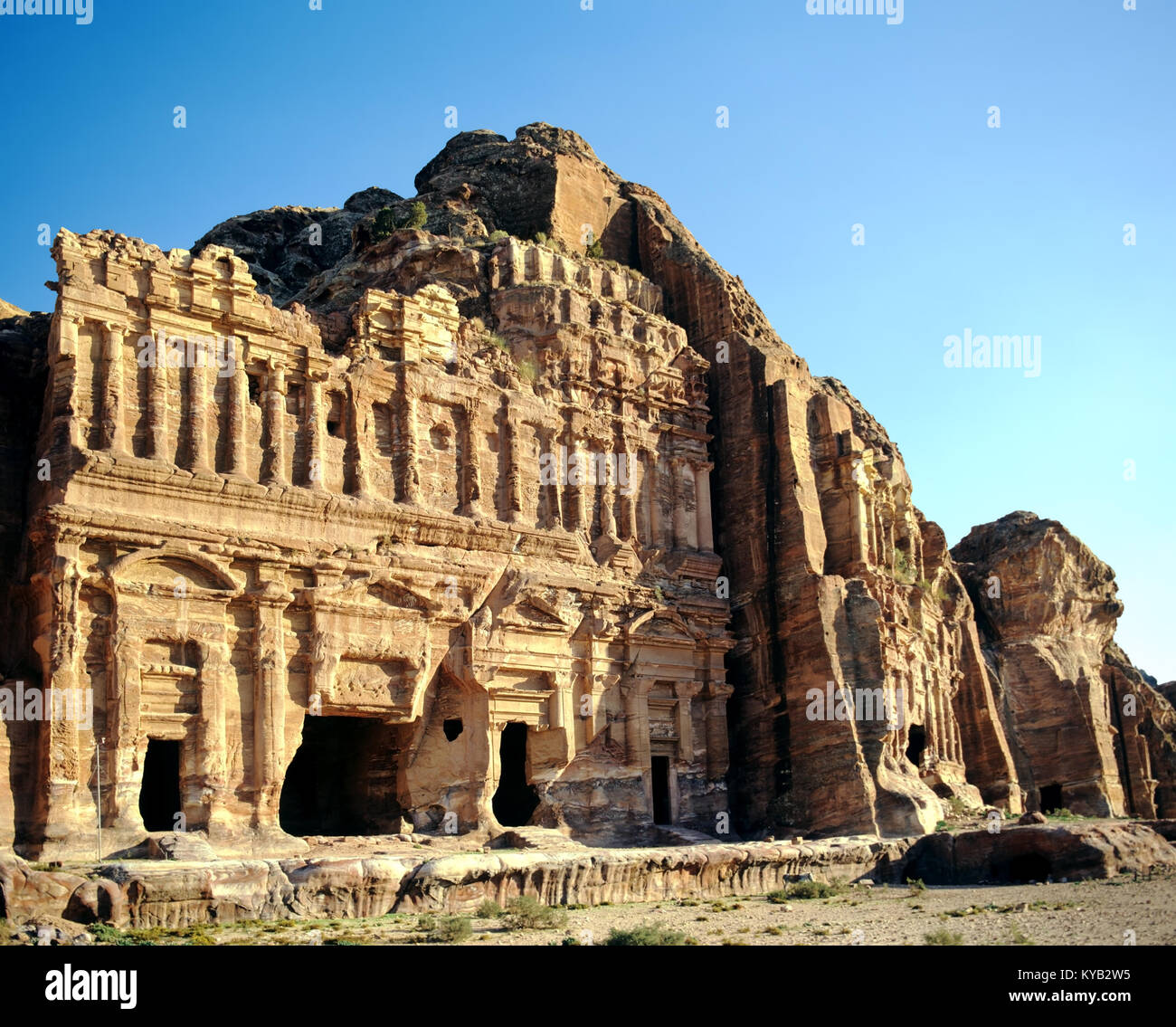2250. The Palace Tomb, The Royal Tombs, Petra, Ma'an Gov, Jordan Stock ...