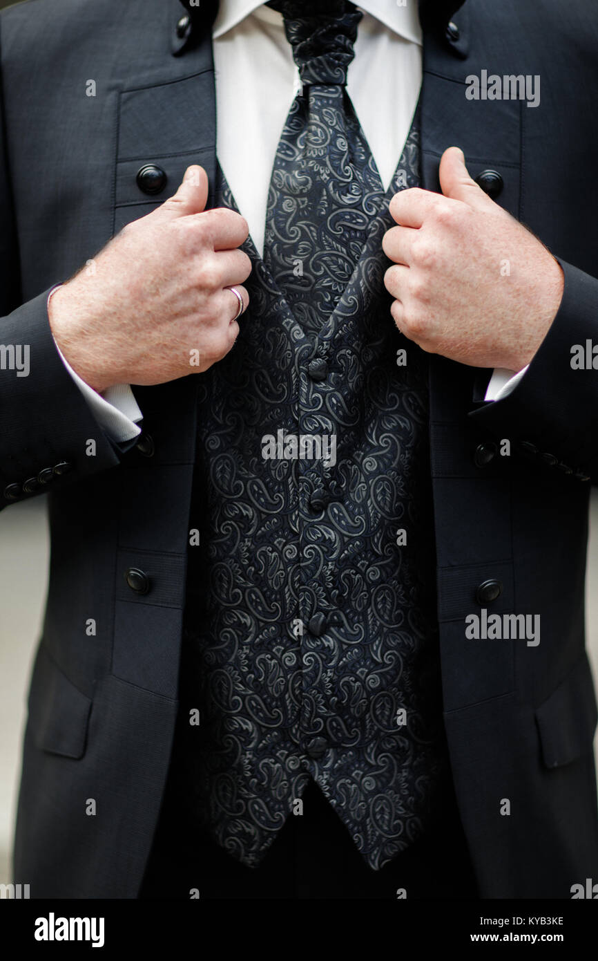 Guy wearing black vest hi-res stock photography and images - Alamy