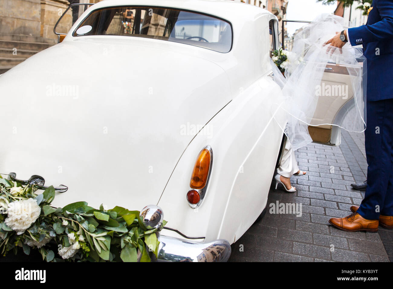 Retro couple black and white hi-res stock photography and images - Alamy