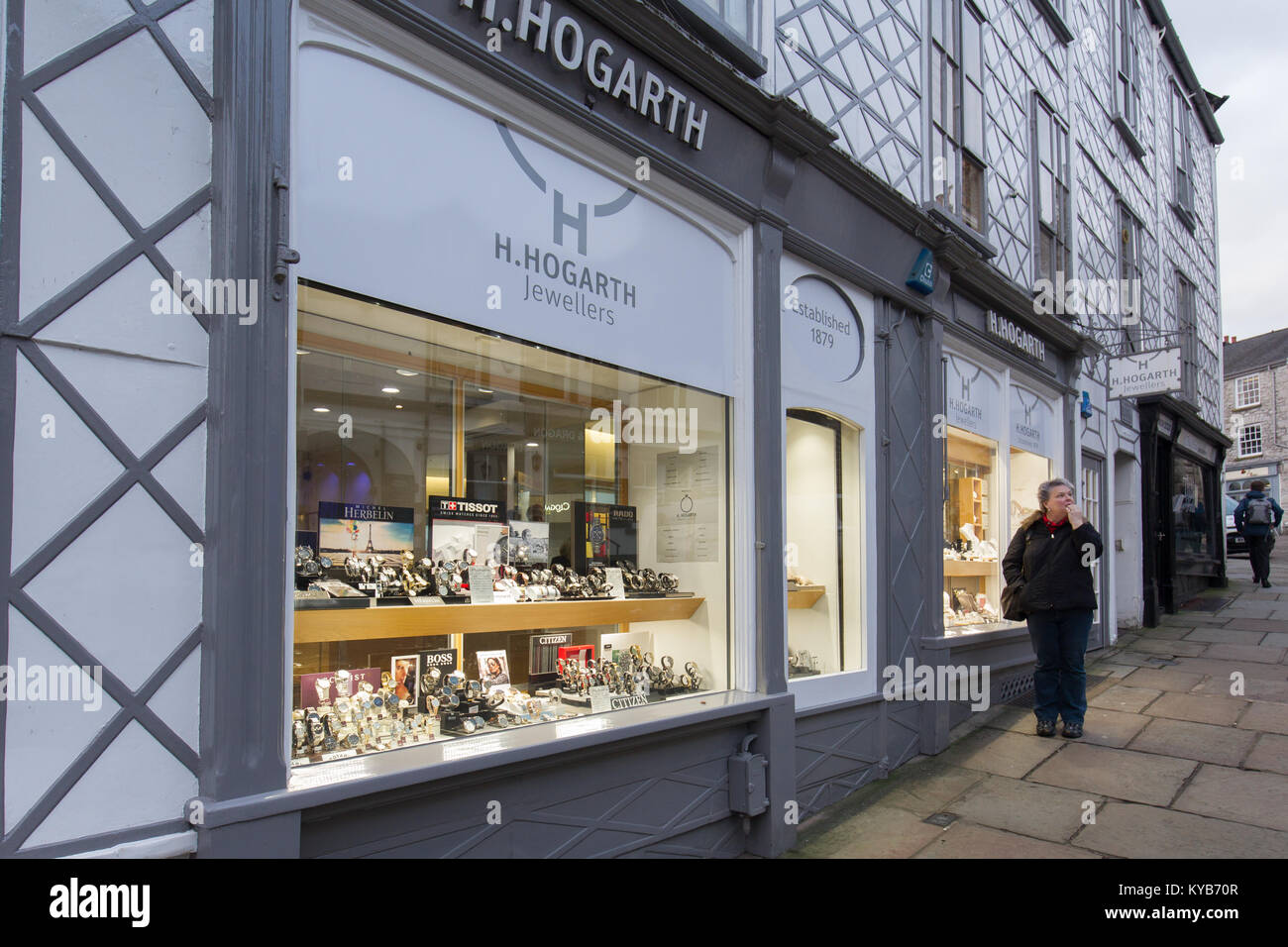 Jewellers shop window hi-res stock photography and images - Alamy