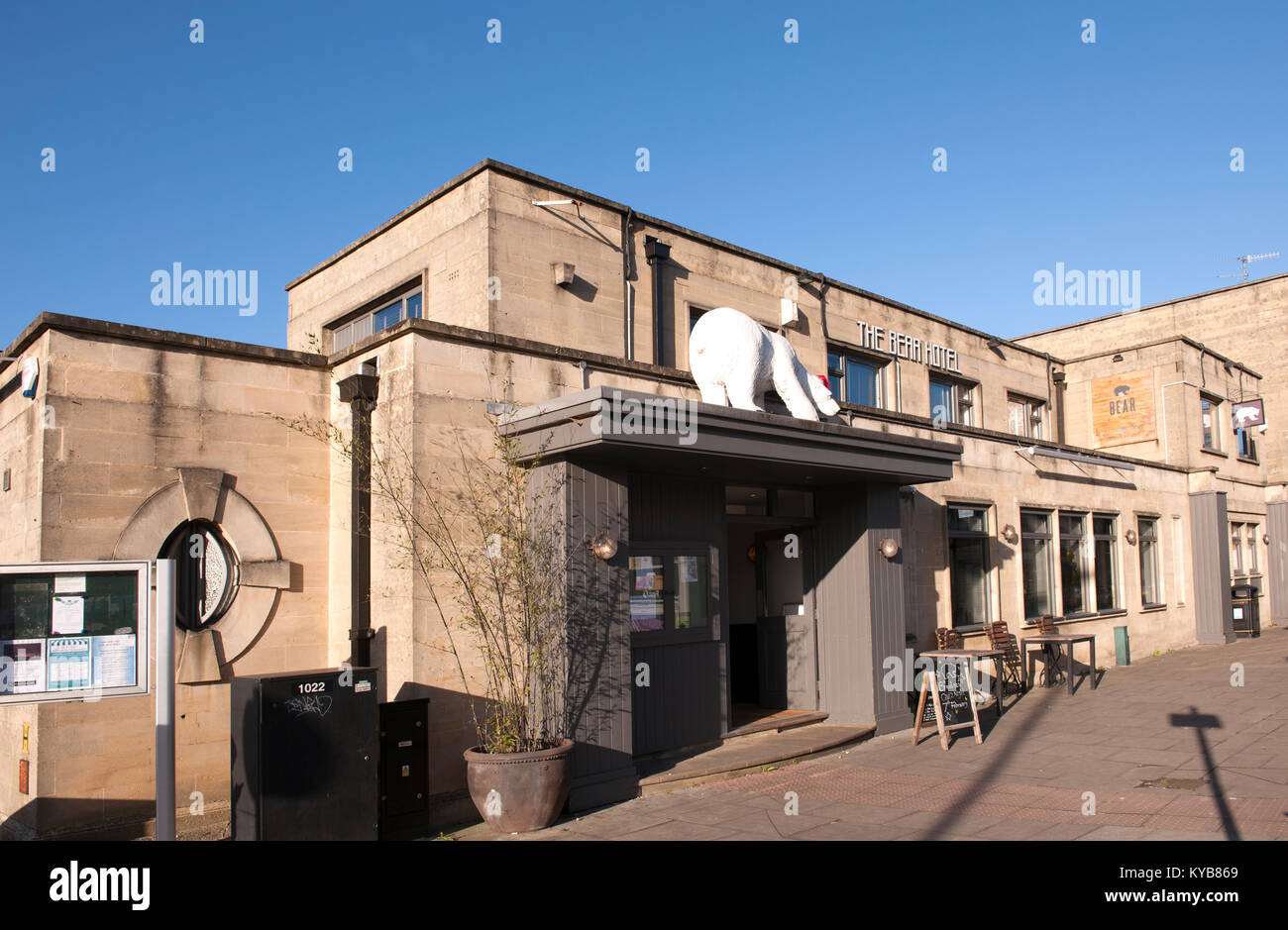 The bear bath hi-res stock photography and images - Alamy