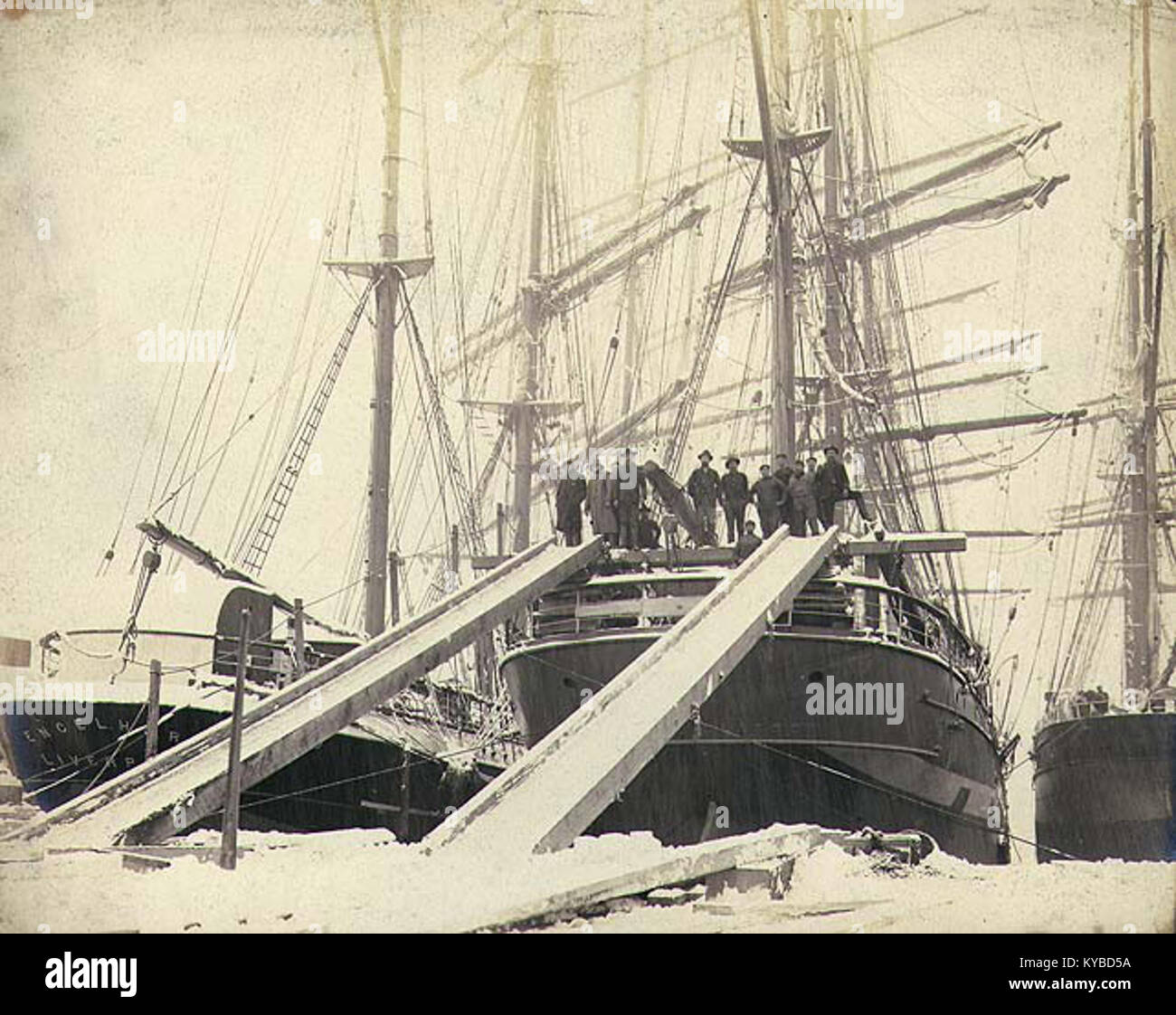 Scottish shipbuilding tradition hi-res stock photography and images - Alamy