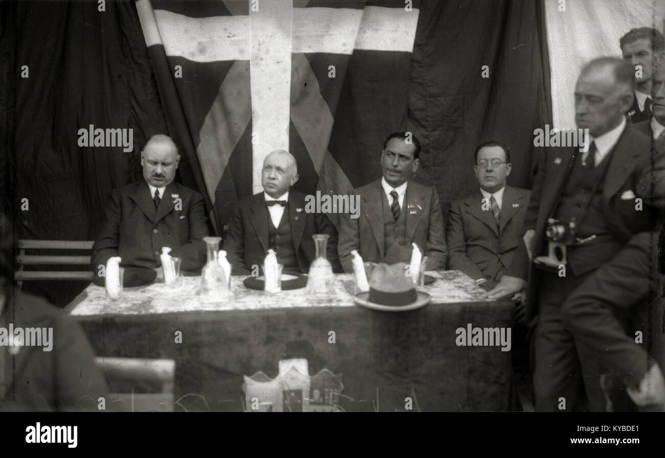 Mitin cultural hi-res stock photography and images - Alamy