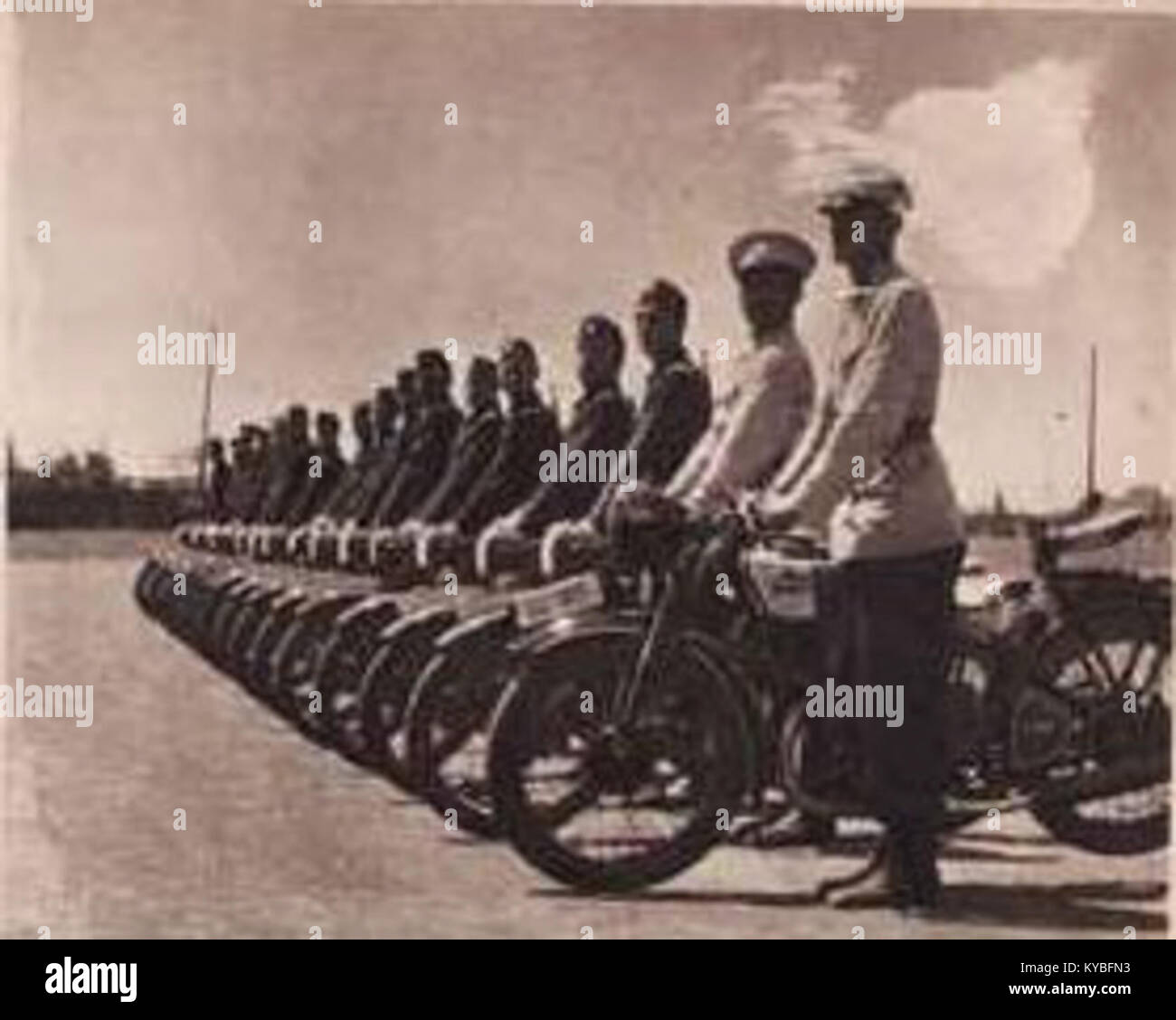 The term 'Motorizirani oružnici' refers to motorized infantry units ...