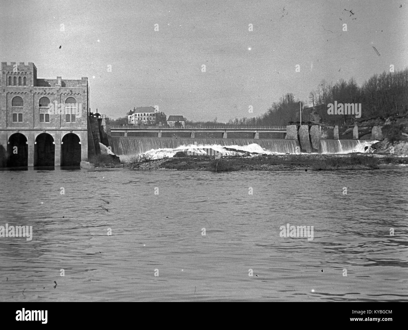 Munjara vízerőmű a Kulpa folyón. Fortepan 17761 Stock Photo - Alamy