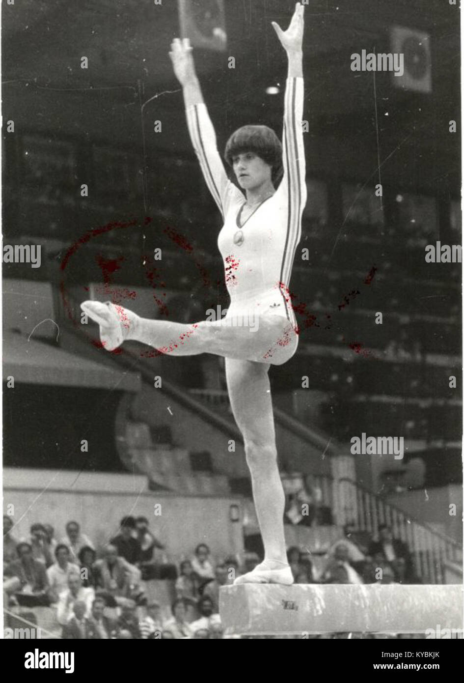 1980 olympics nadia comaneci hi-res stock photography and images - Alamy