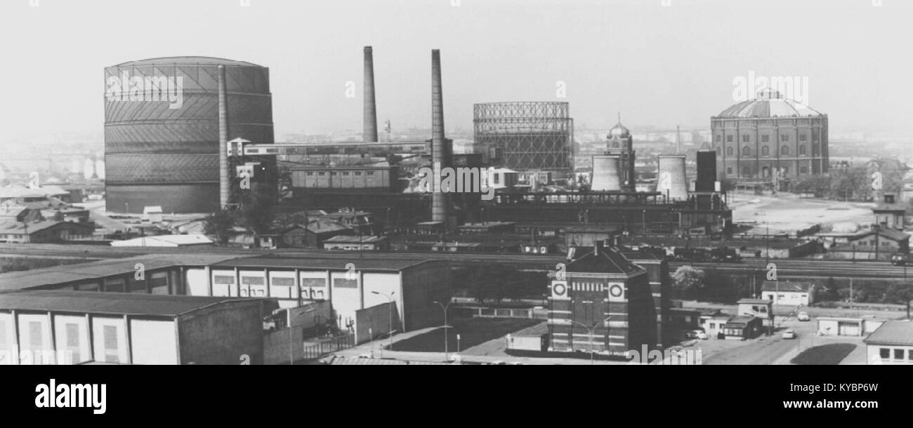 The Neuman gas reservoir in Vienna functions as part of the municipal ...