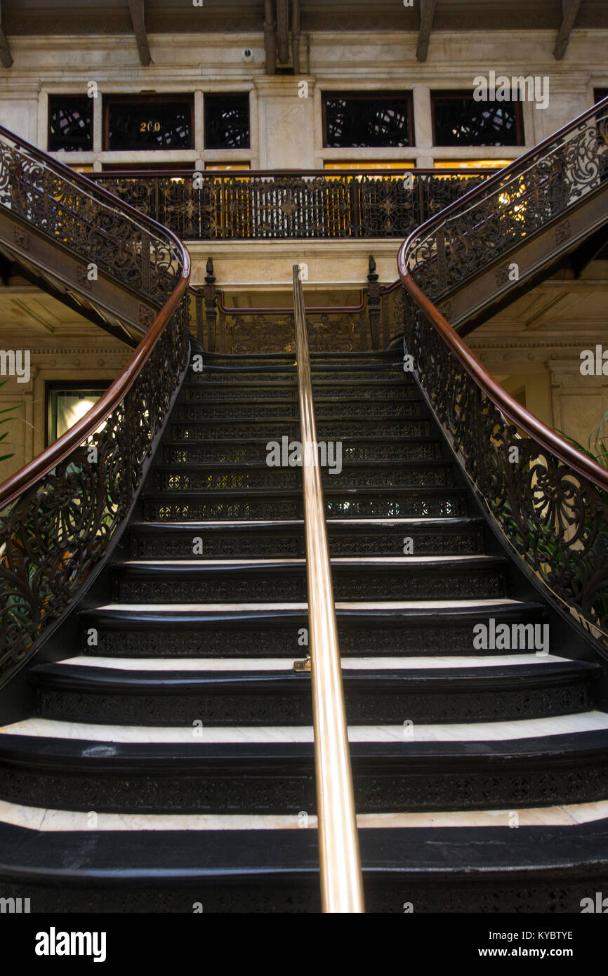 Ellicott square building buffalo hi-res stock photography and images ...