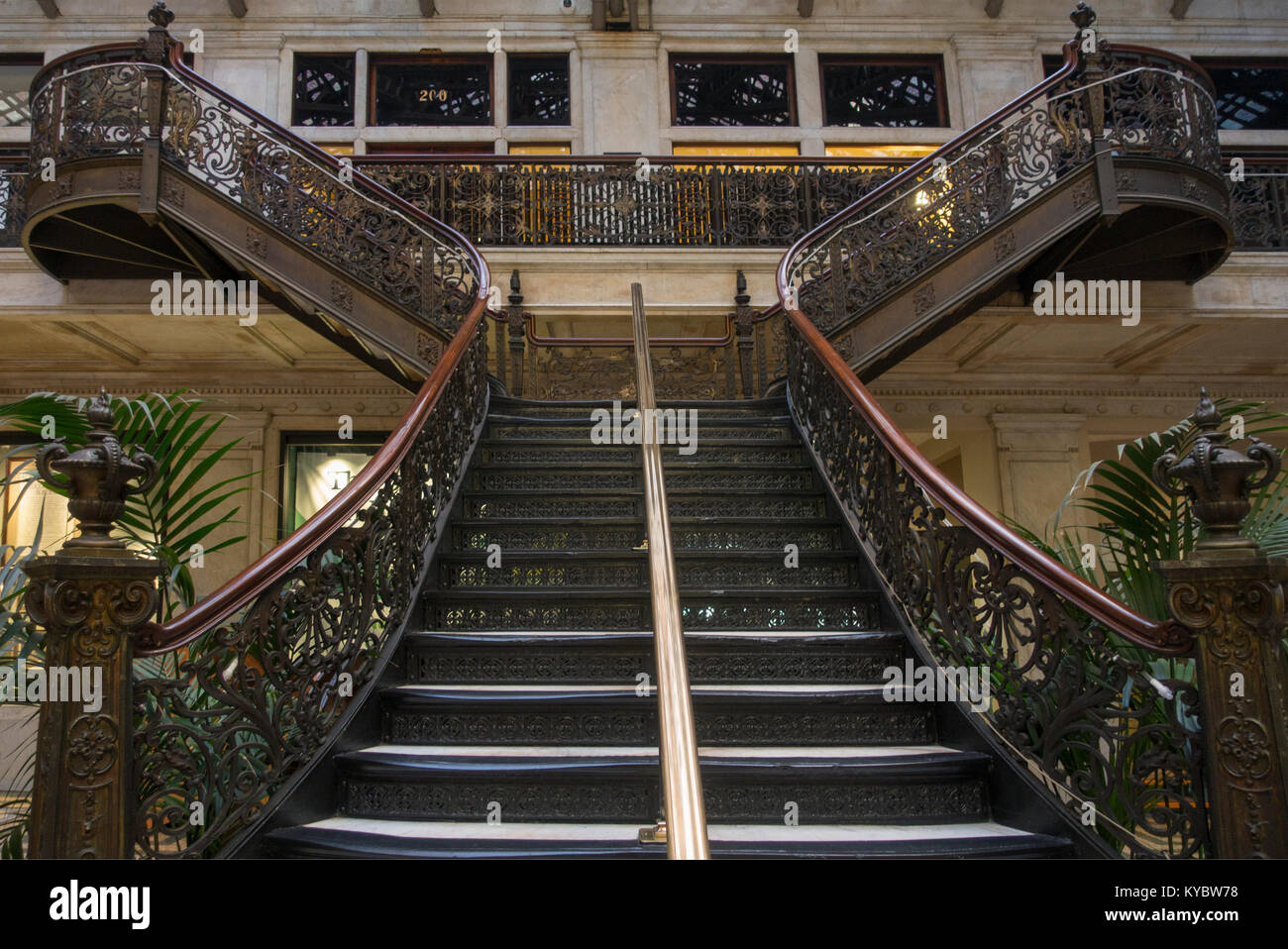 Ellicott square building in Buffalo NY Stock Photo - Alamy