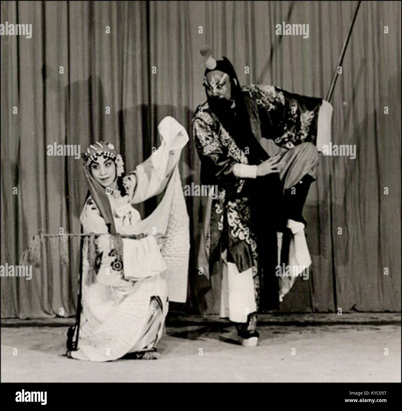 Kunqu hi-res stock photography and images - Alamy