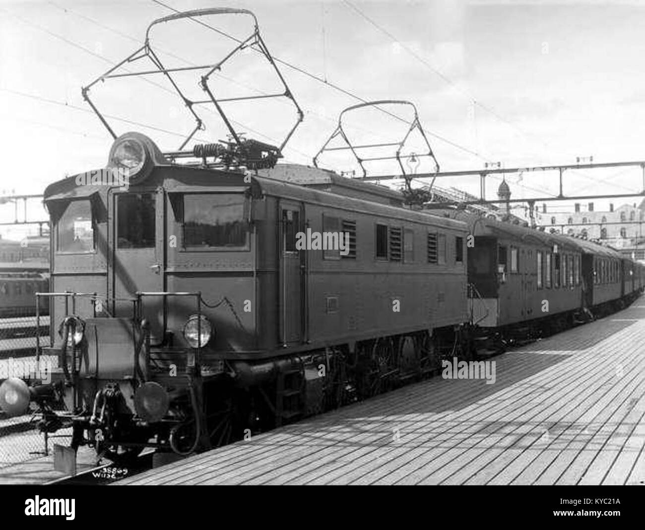 Nsb oslo hi-res stock photography and images - Alamy