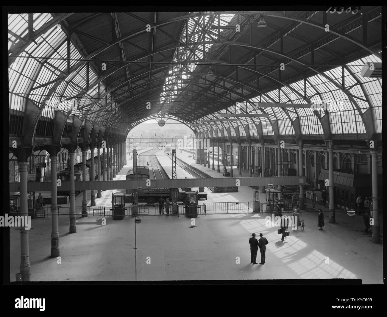 This photograph depicts Oslo Central Station (Oslo Jernbanestasjon ...