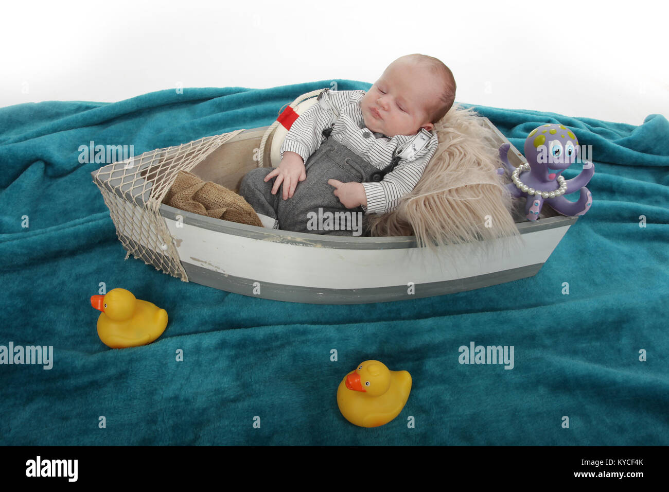 baby boy 3 weeks old Stock Photo - Alamy