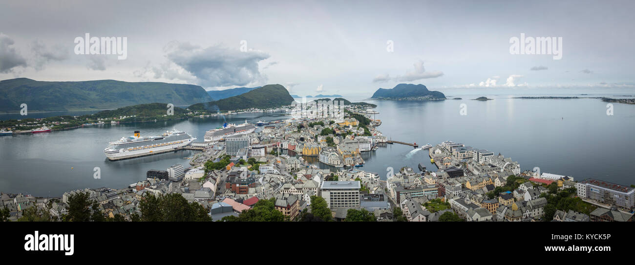 Viewpoint alesund hi-res stock photography and images - Alamy