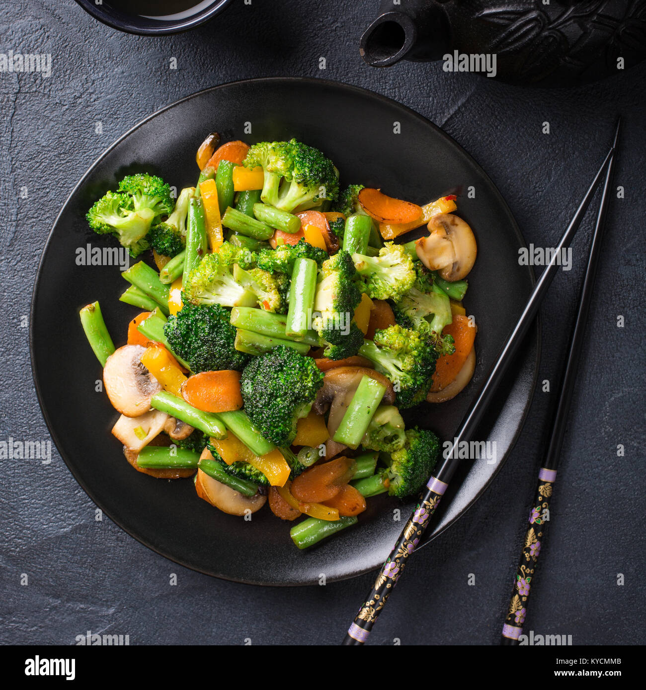 Stir fried vegetables Stock Photo - Alamy