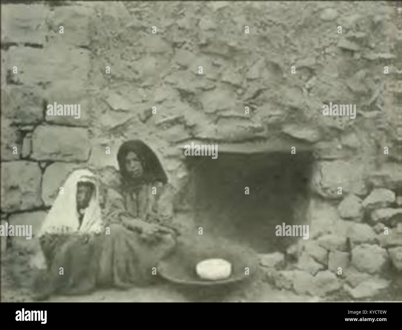 Image shows traditional method hi-res stock photography and images - Alamy