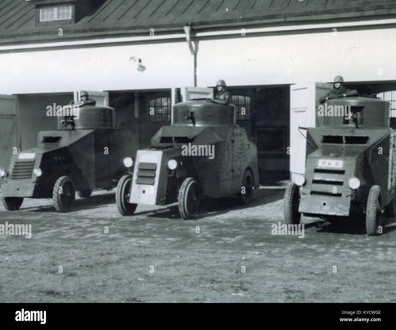 A description of the Pansarmobil m25 and m26, military vehicles used ...