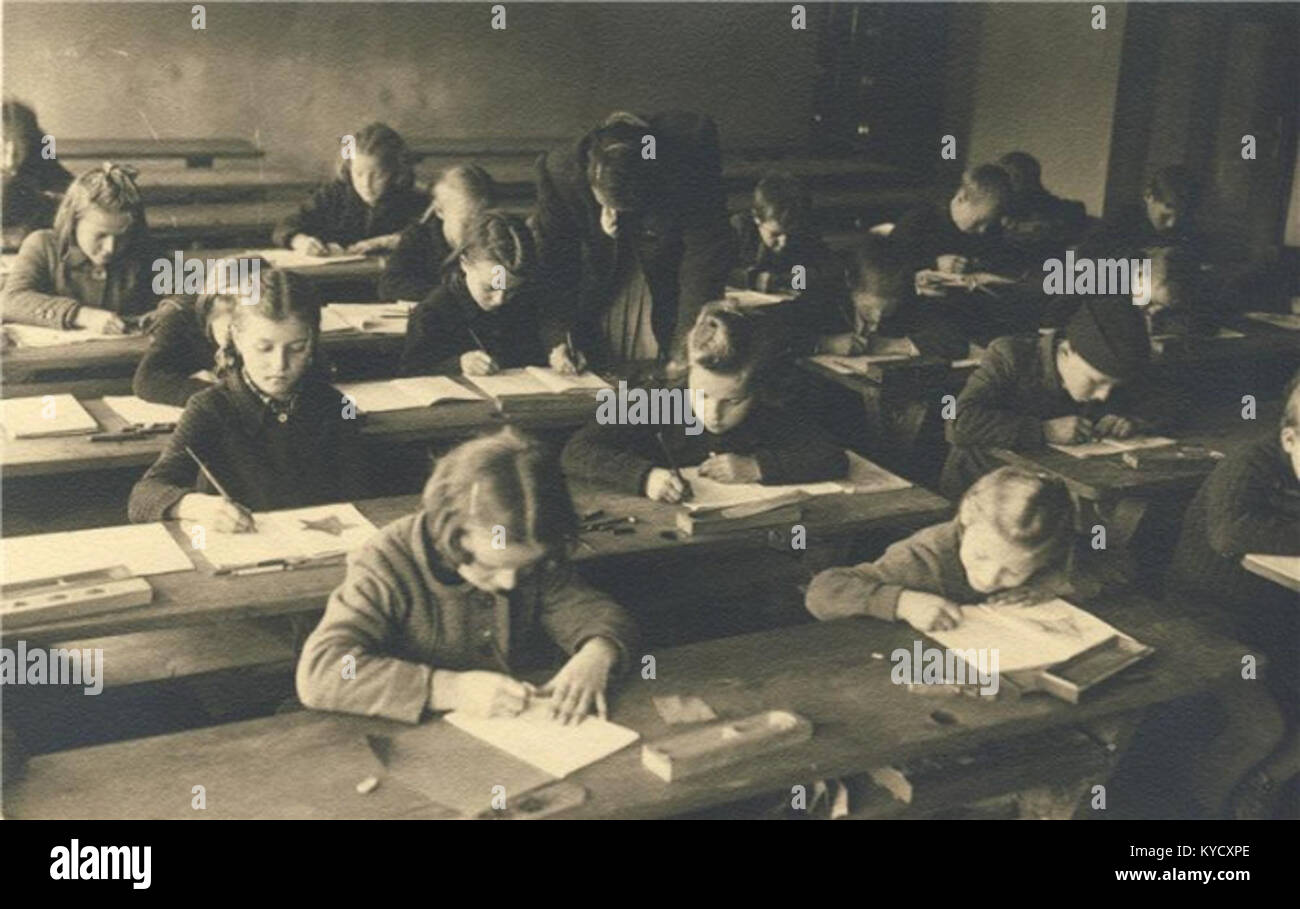 Partizansko solstvo na osvobojenem ozemlju refers to the partisan ...