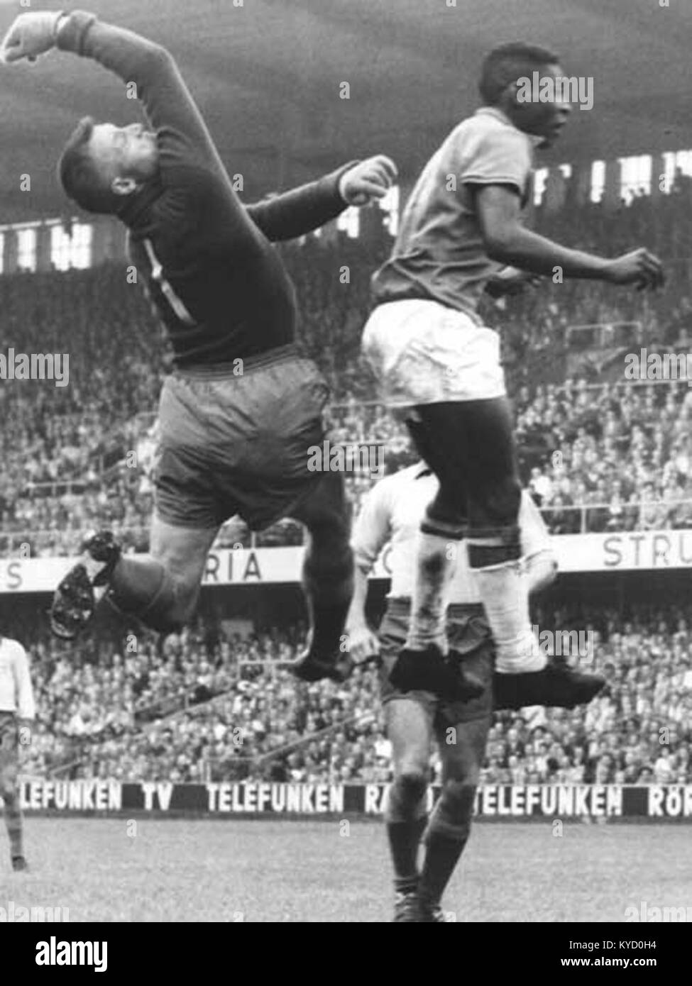 Pele 1958 hi-res stock photography and images - Alamy