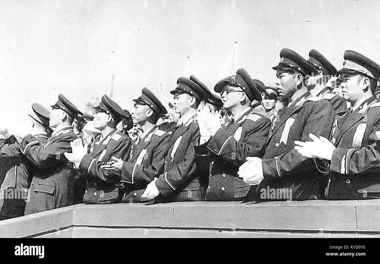 1950s in army uniform hi-res stock photography and images - Alamy