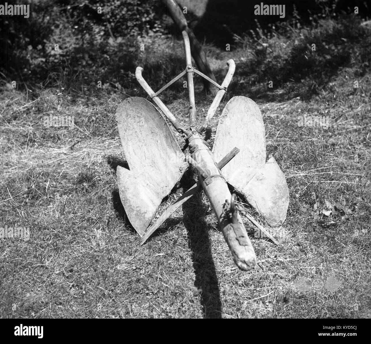 Featuring distinctive architectural structures hi-res stock photography ...