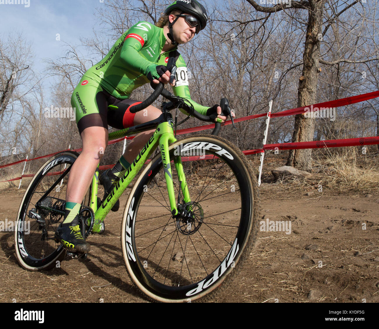 Reno, Nevada, USA. 14th Jan, 2018. EMMA WHITE, bib 101, focuses on her ...