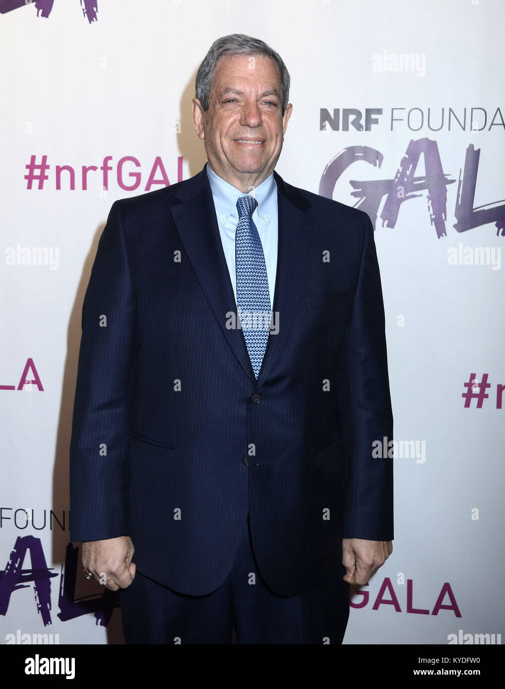 Modells sporting goods ceo mitchell hi-res stock photography and images ...