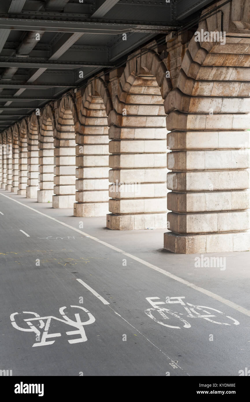 Bike path under Bercy bridge in Paris Stock Photo - Alamy