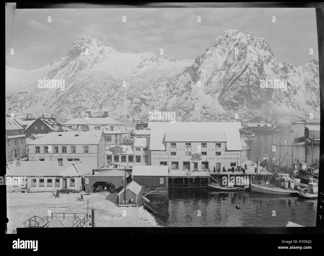 A digital photograph or image labeled 'Svolv,r' taken on November 26 ...