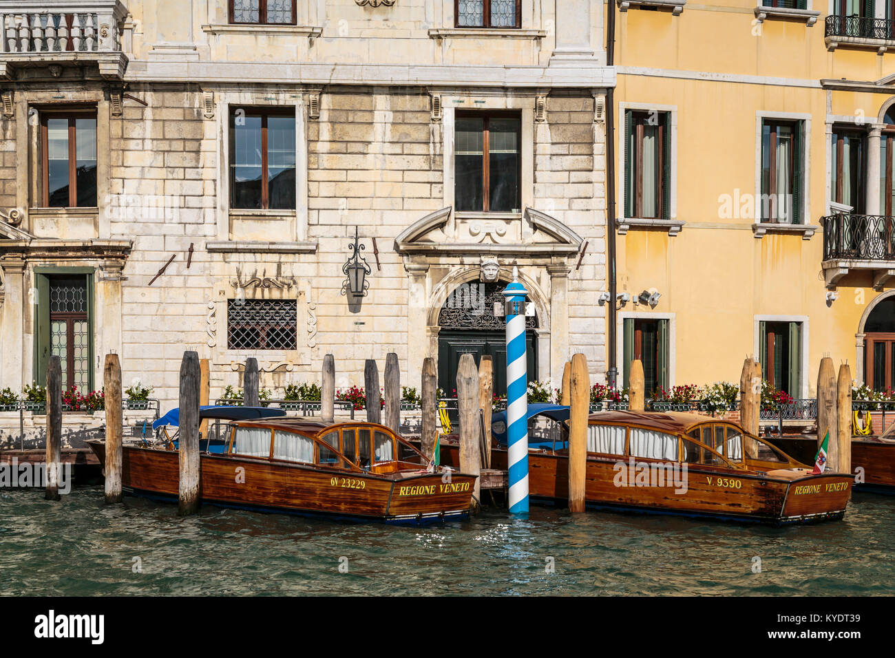 Canal side buildings and gondolas along the Grand Canal in Veneto ...