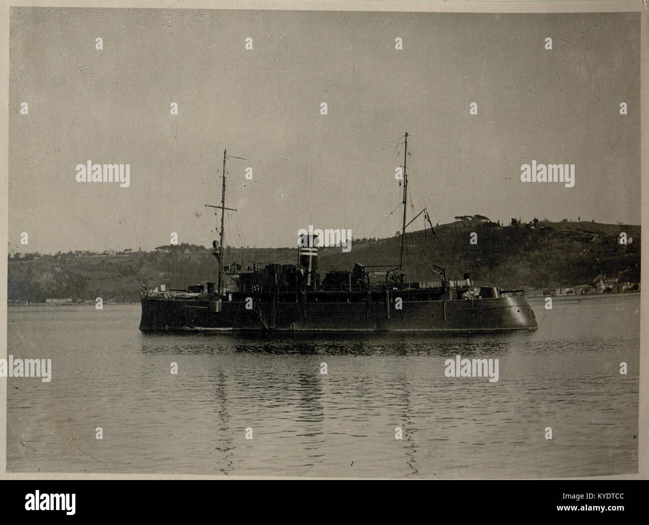 Kanonenboot hi-res stock photography and images - Alamy