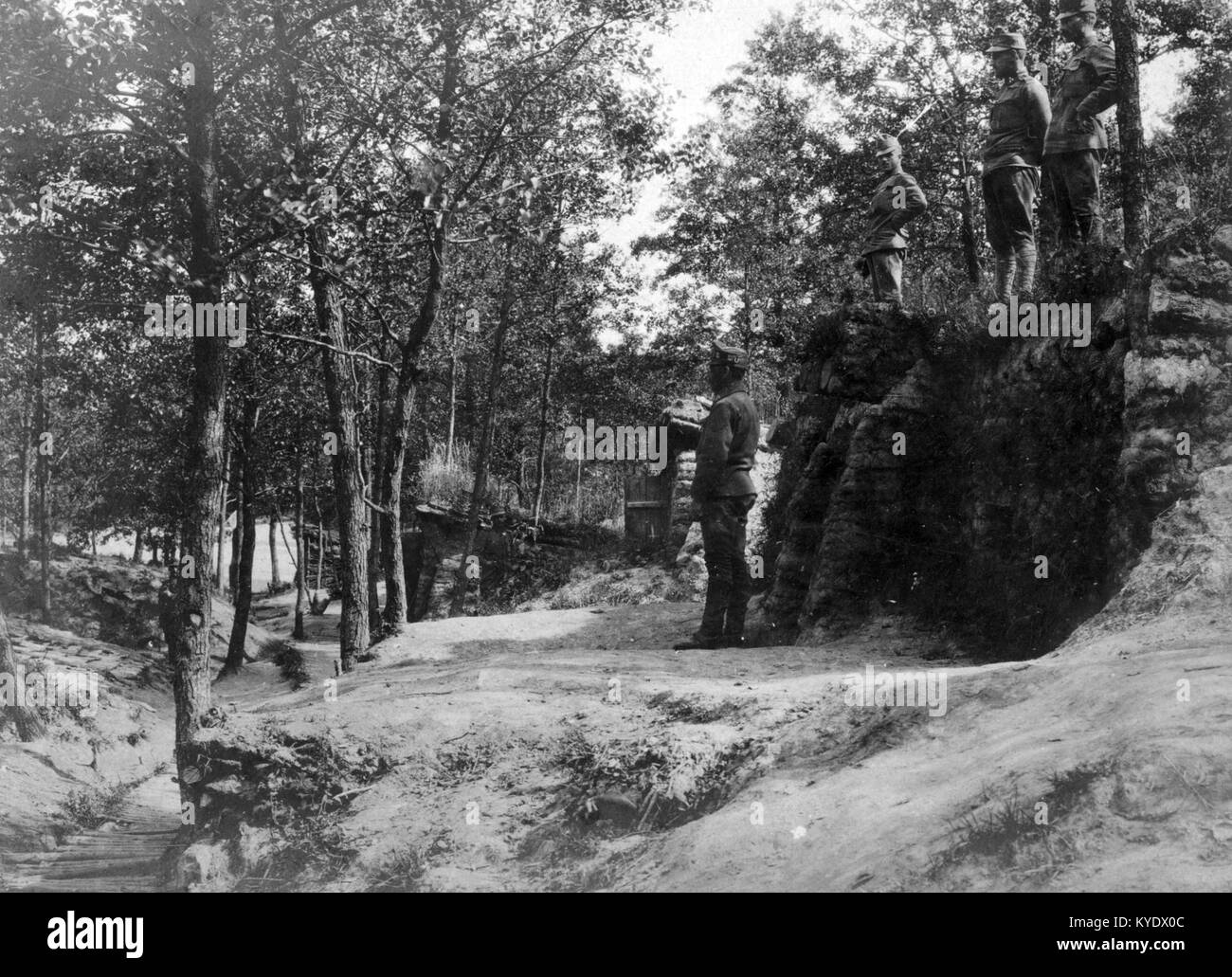 This historical photograph from Hungary, titled 'Tartalék fedezők a ...