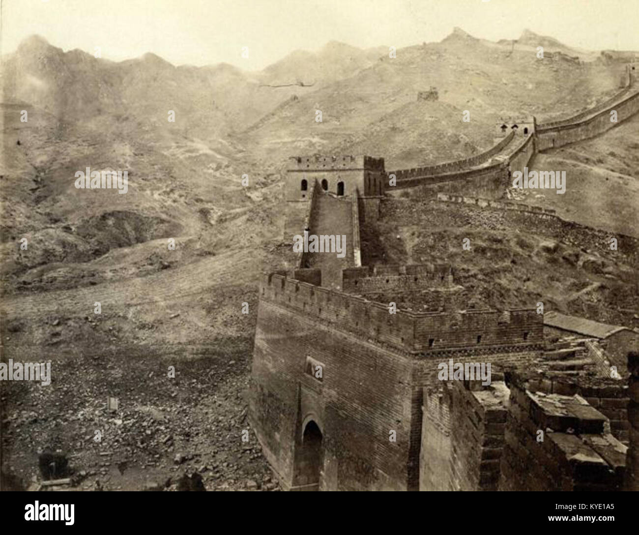 Thomas Child’s photograph of the Great Wall of China, capturing the ...