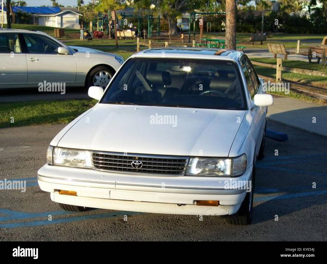 Toyota Cressida (MX83), white Stock Photo - Alamy