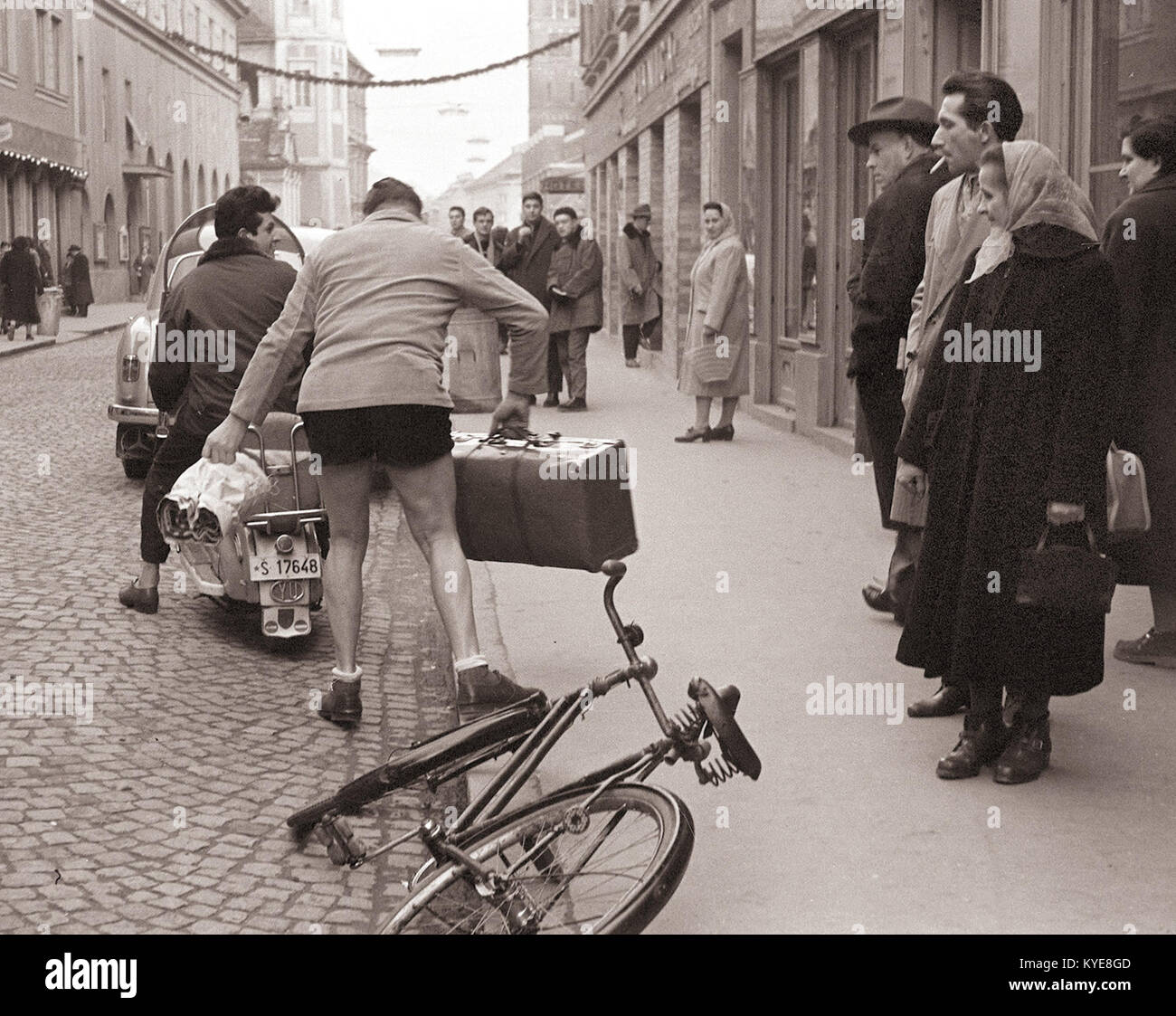 1950s winter vacation hi-res stock photography and images - Alamy