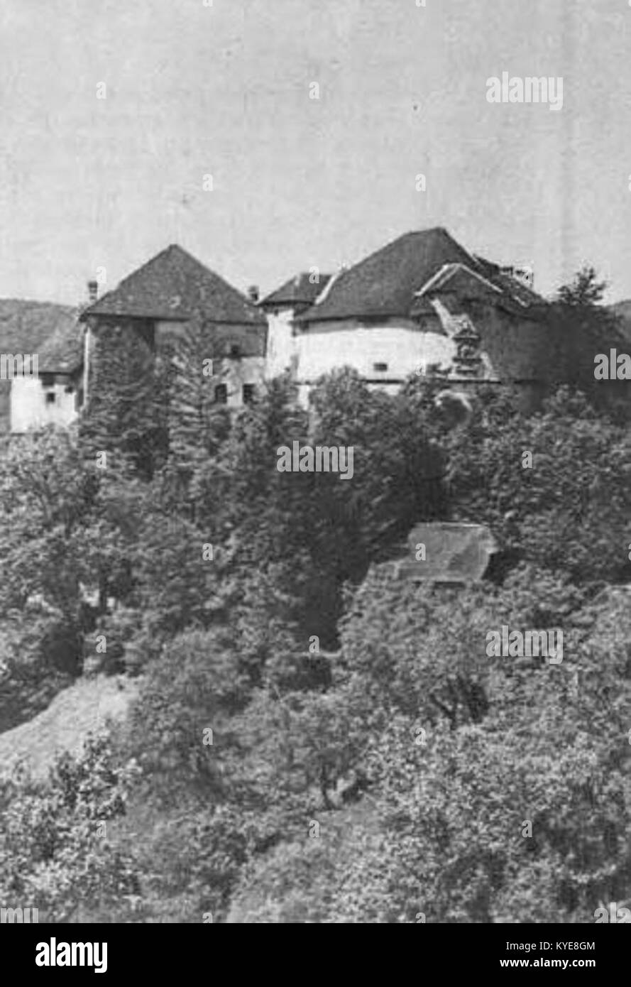 Turjak Castle (1 Stock Photo - Alamy