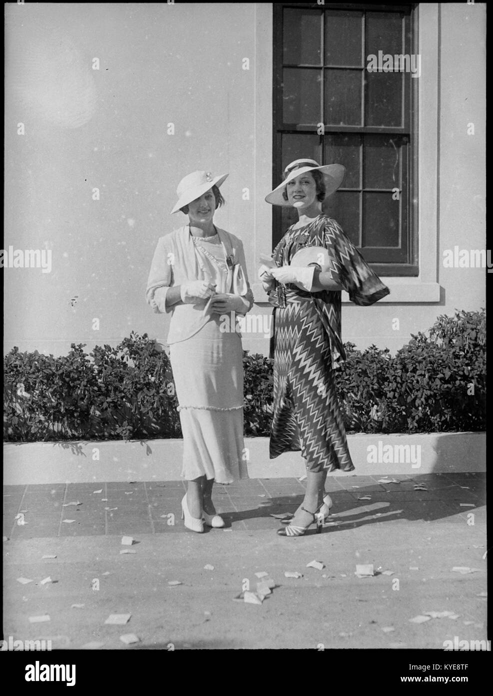 Women 1960s fashion Black and White Stock Photos & Images - Alamy