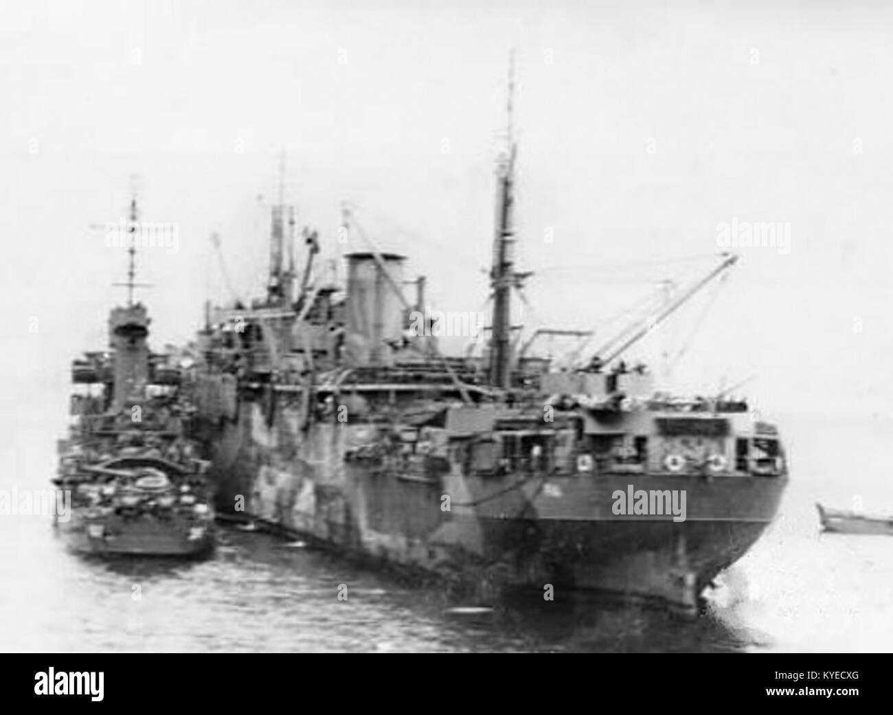 USS Blue (DD-387) transferring HMAS Canberra survivors 1942 Stock Photo ...