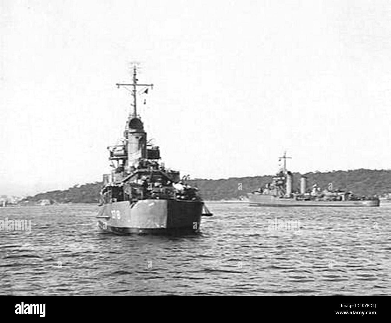 USS Smith (DD-378) and Dunlap (DD-384) at Sydney c1943 Stock Photo - Alamy