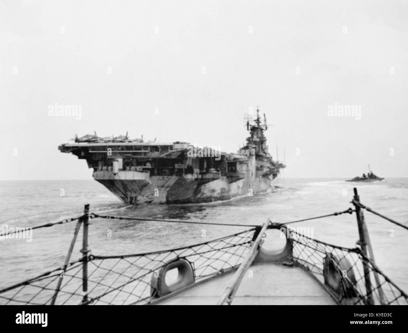 Uss yorktown cv 10 hi-res stock photography and images - Alamy