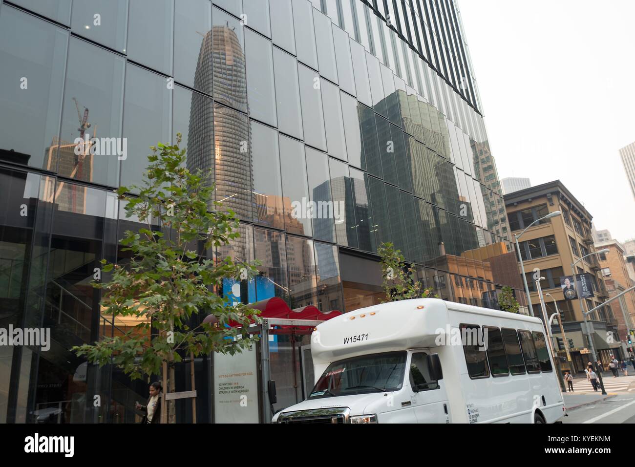 Linkedin headquarters hi-res stock photography and images - Alamy