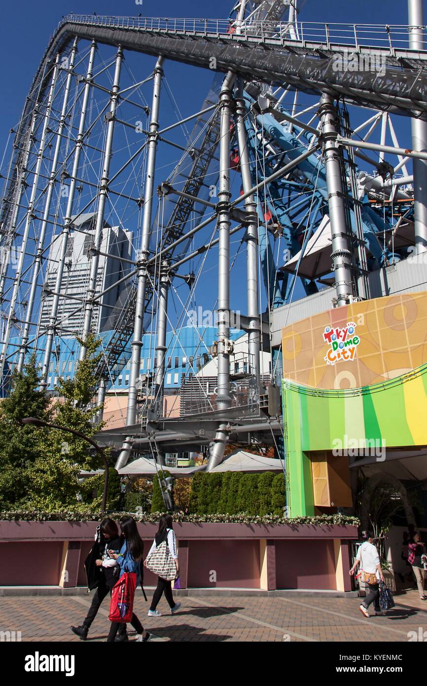 Walk in dome hi-res stock photography and images - Alamy