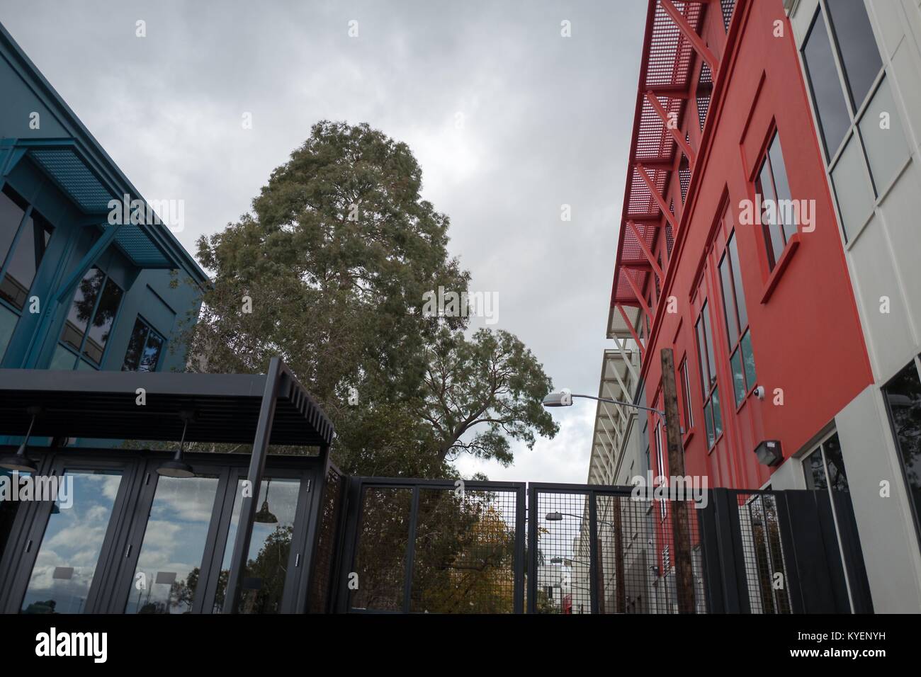 Facebook headquarters building hi-res stock photography and images - Alamy