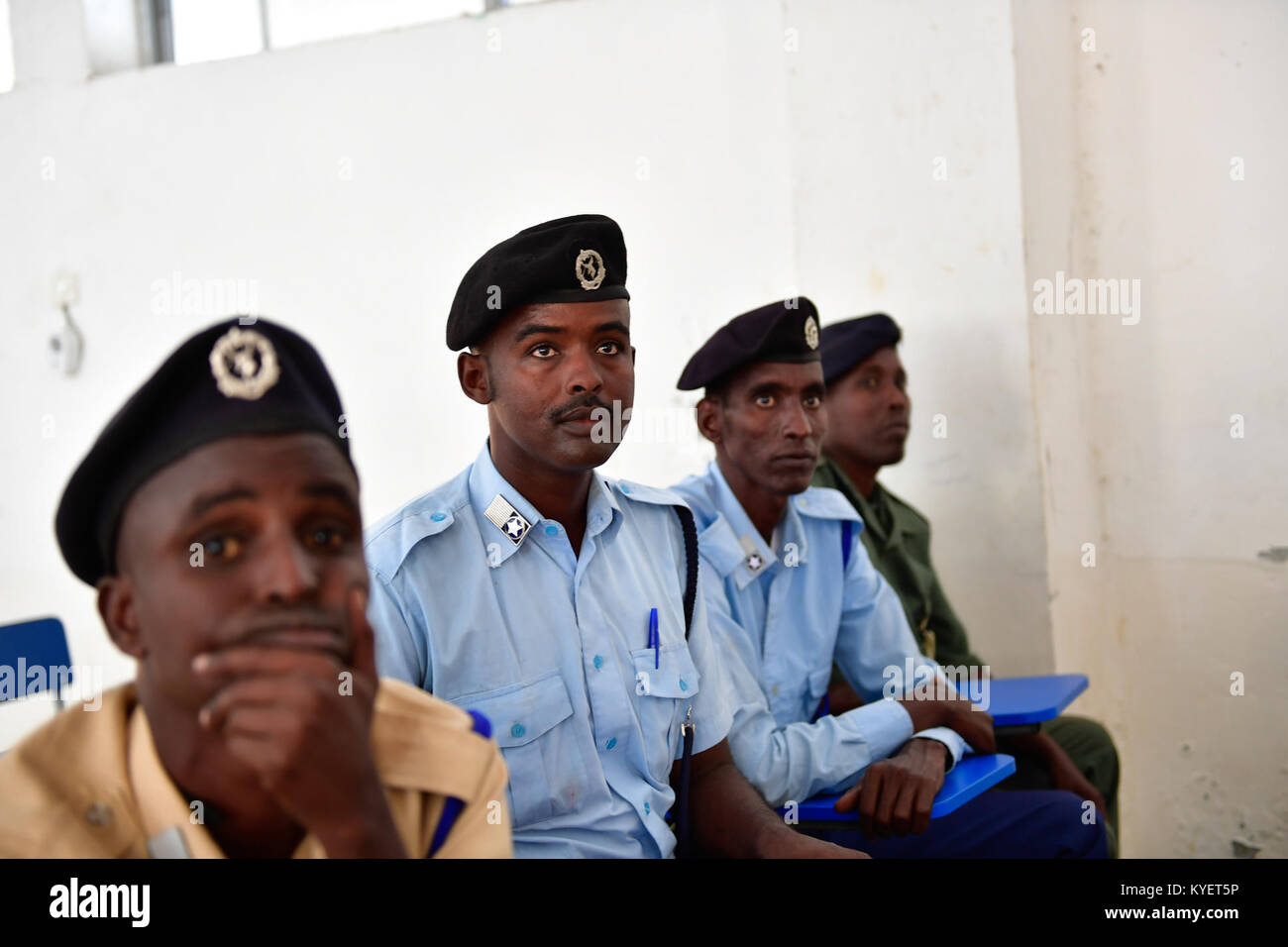 Somali police officers undergoing training in Mogadishu on handling ...