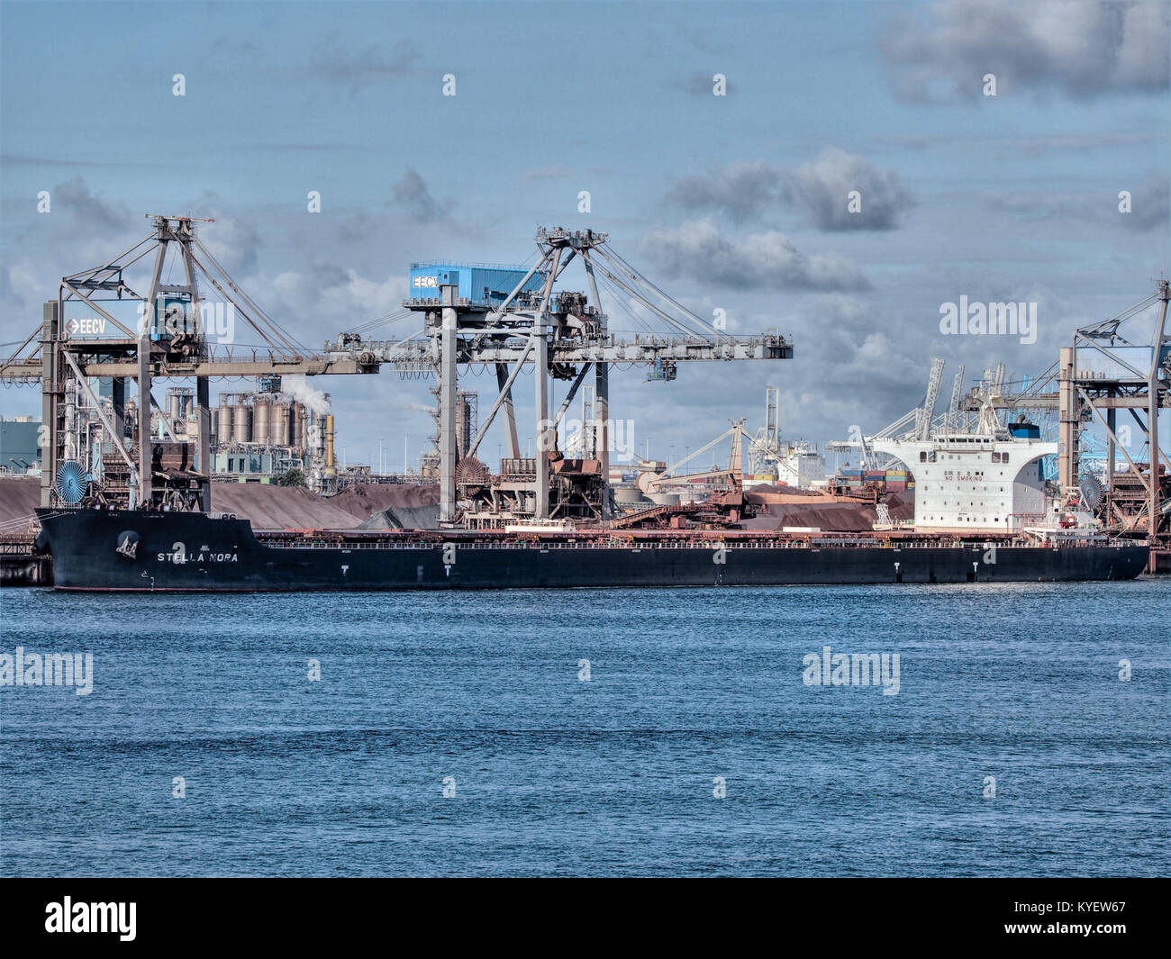 Navigation freighter cargo ship hi-res stock photography and images - Alamy