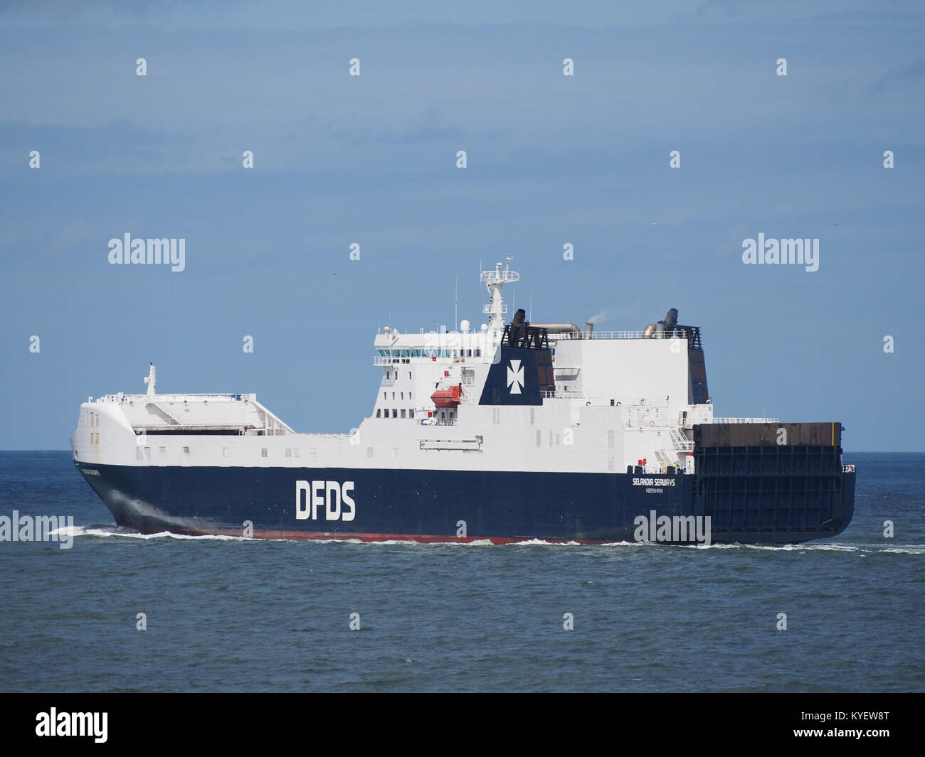 Flagged ship design hi-res stock photography and images - Alamy