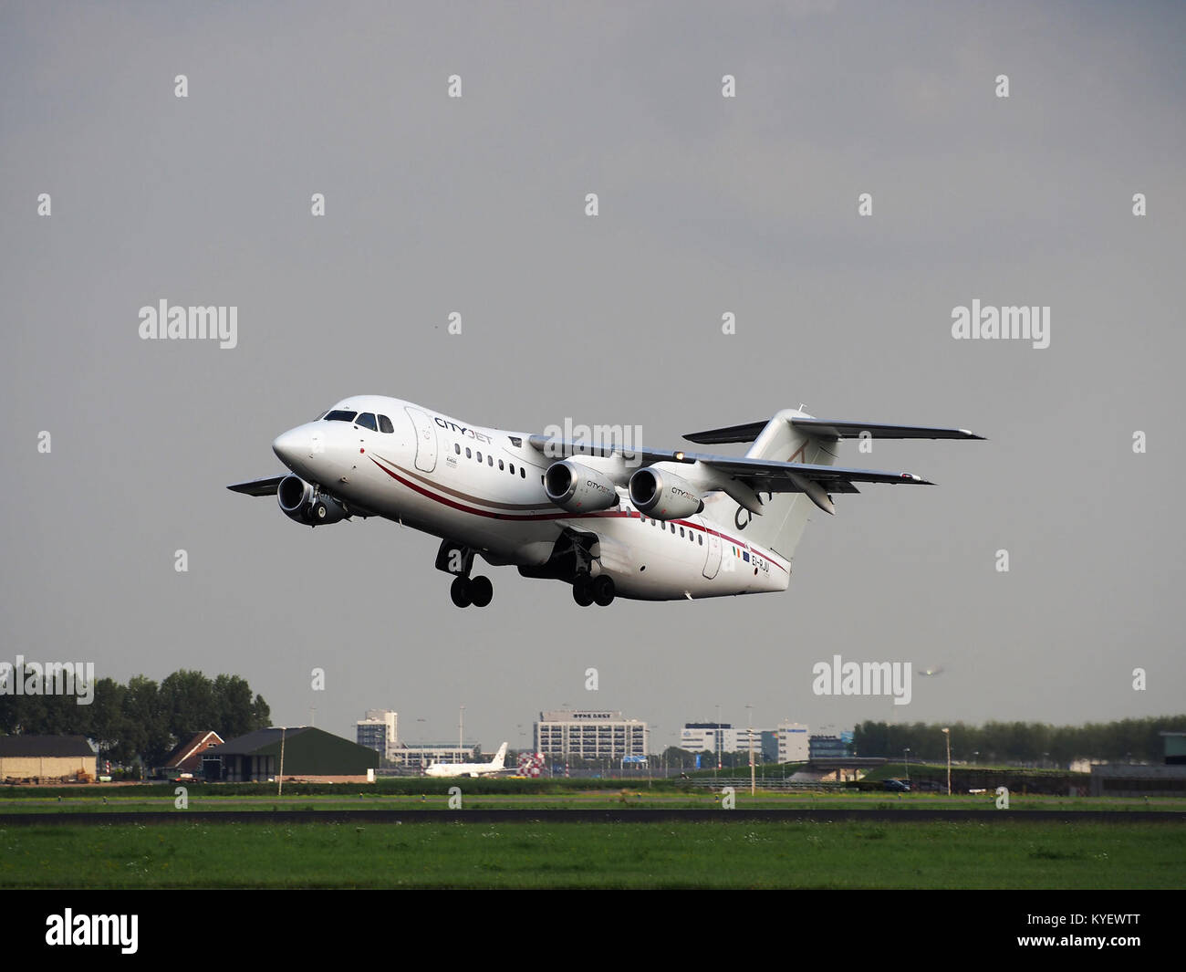 A photograph of EI-RJU, a British Aerospace Avro RJ85 from CityJet ...