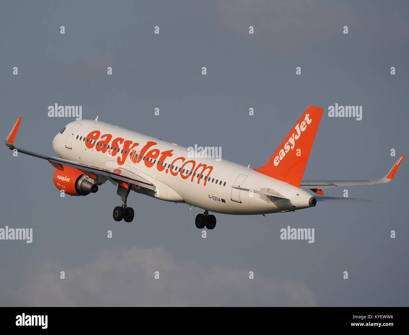 easyJet Airbus A320-214 (registration G-EZOA) takes off from Schiphol ...