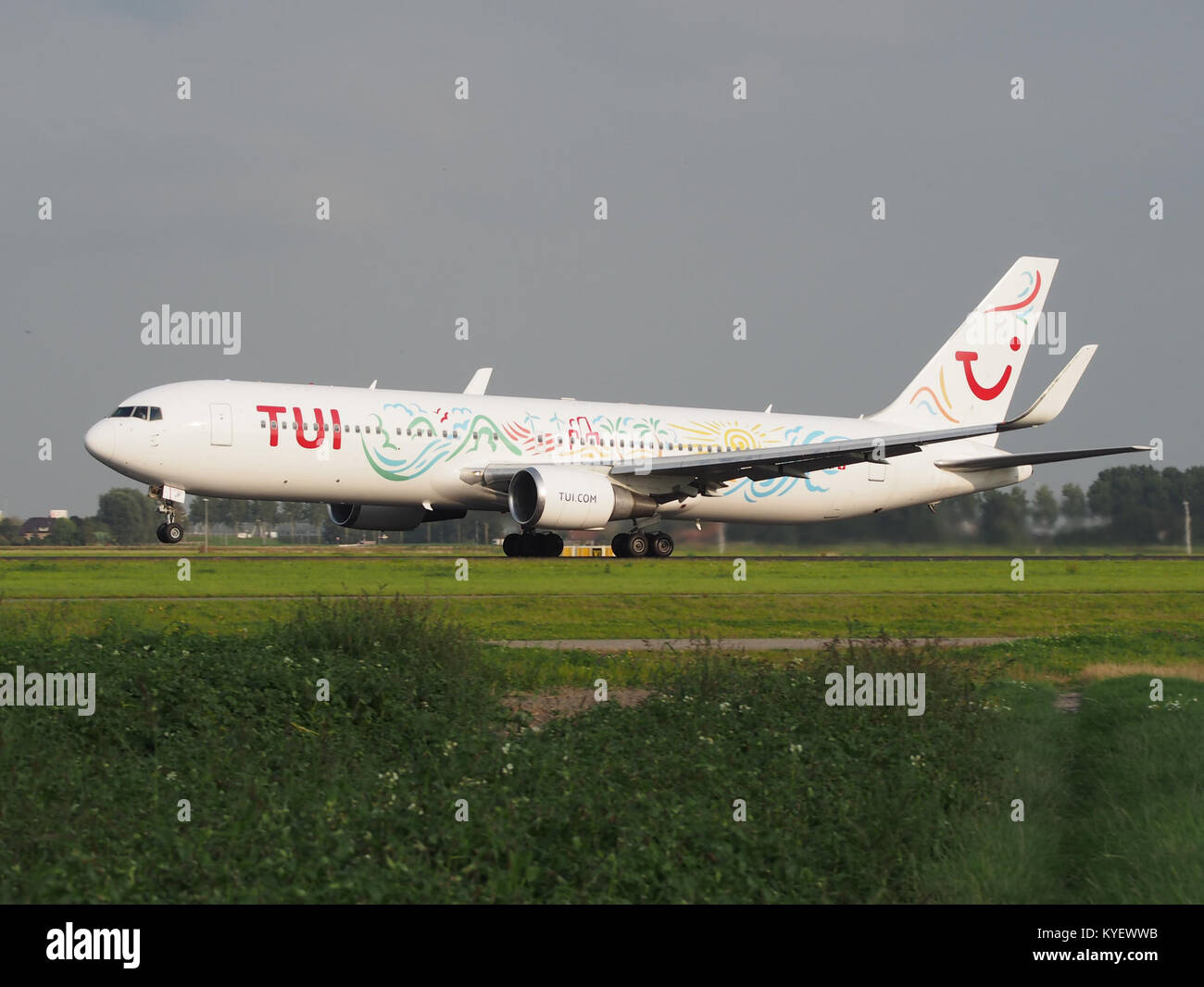 A Boeing 767-316(ER)(WL) operated by TUI Airlines Netherlands takes off ...
