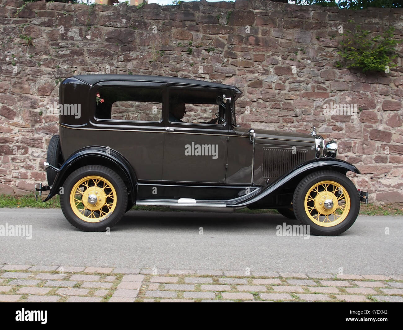 Photograph of a Ford vehicle participating in the 2017 'Ausfahrt Rund ...